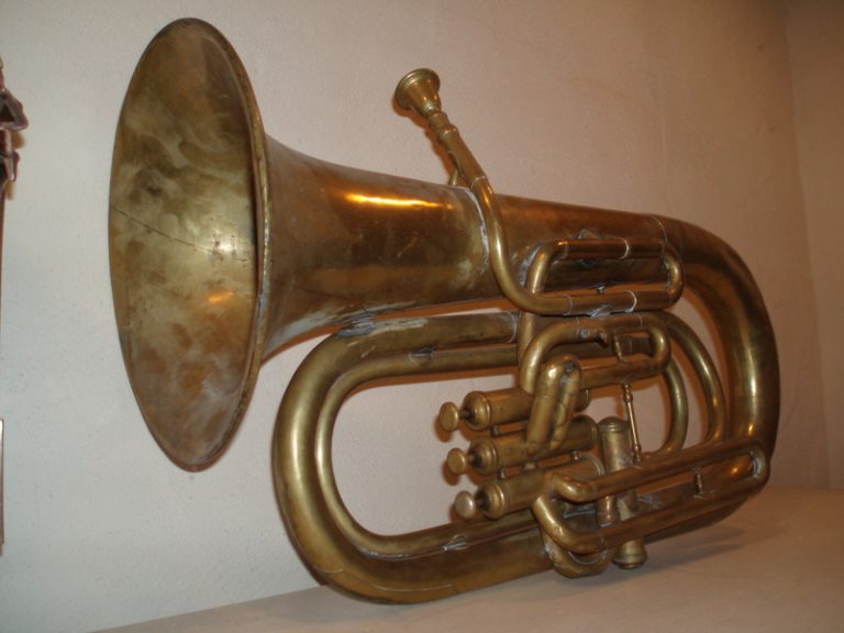 Old brass trumpet – Gorgona Antique Shop